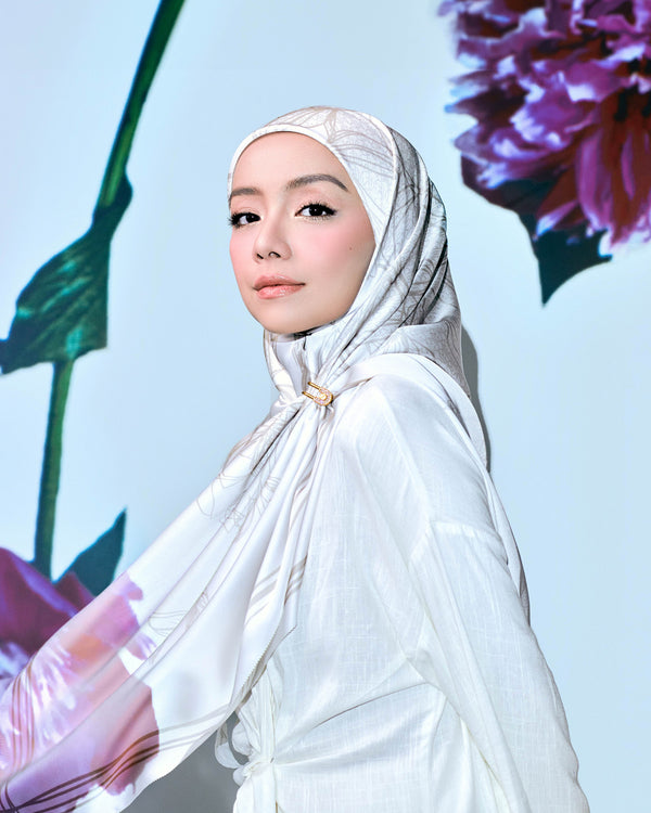 Peony Square - Cream - Mira Filzah